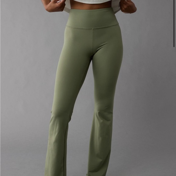 American Eagle Flared Leggings